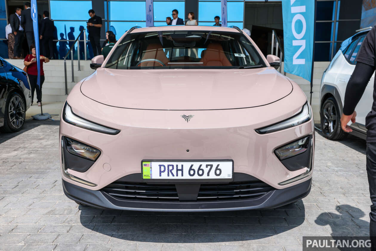 JPJePlate untuk EV dilancarkan — Rekaan ikut format Euro dengan bendera ...