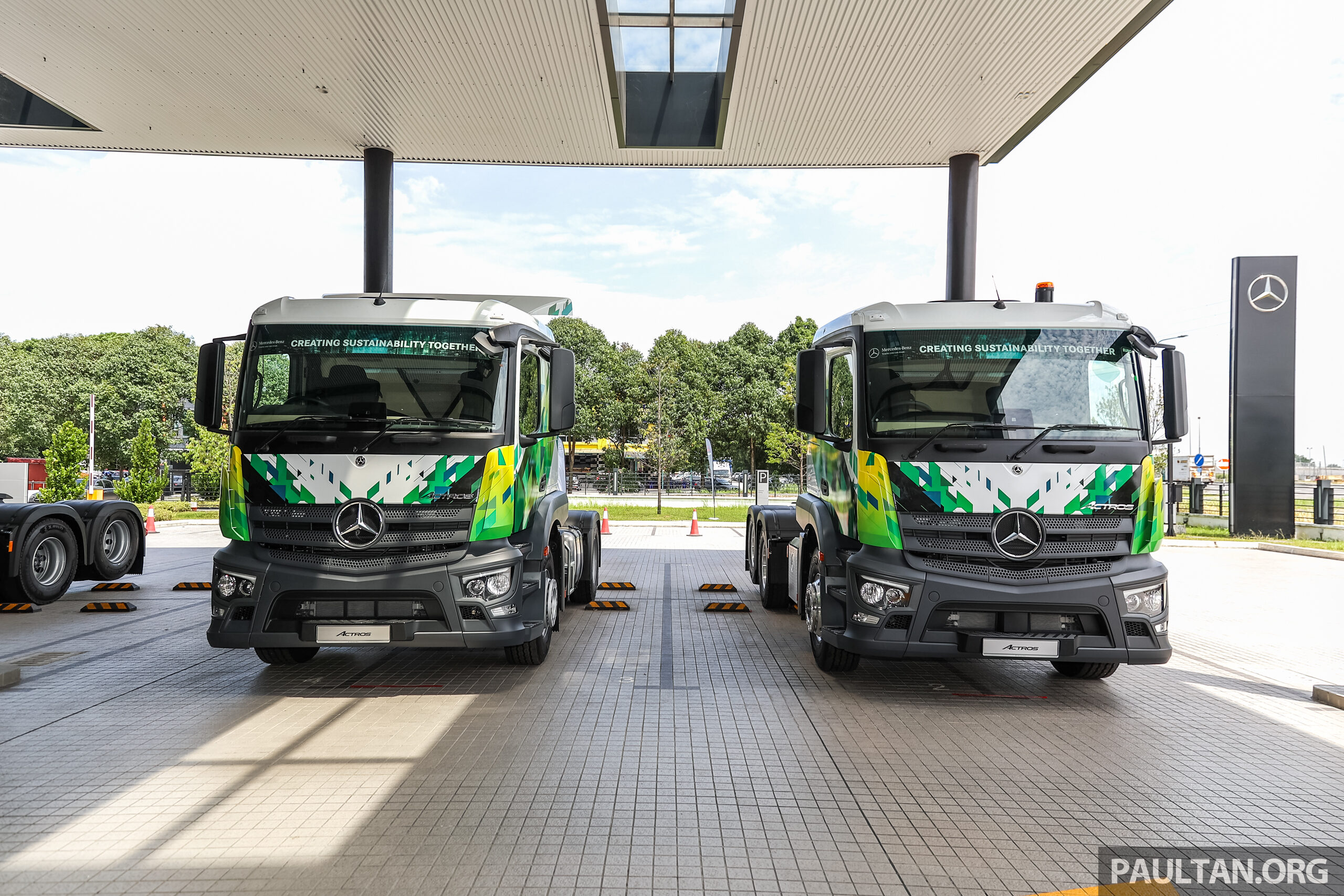 Mercedes-Benz Truck ACTROS and AROCS-8 - Paul Tan's Automotive News