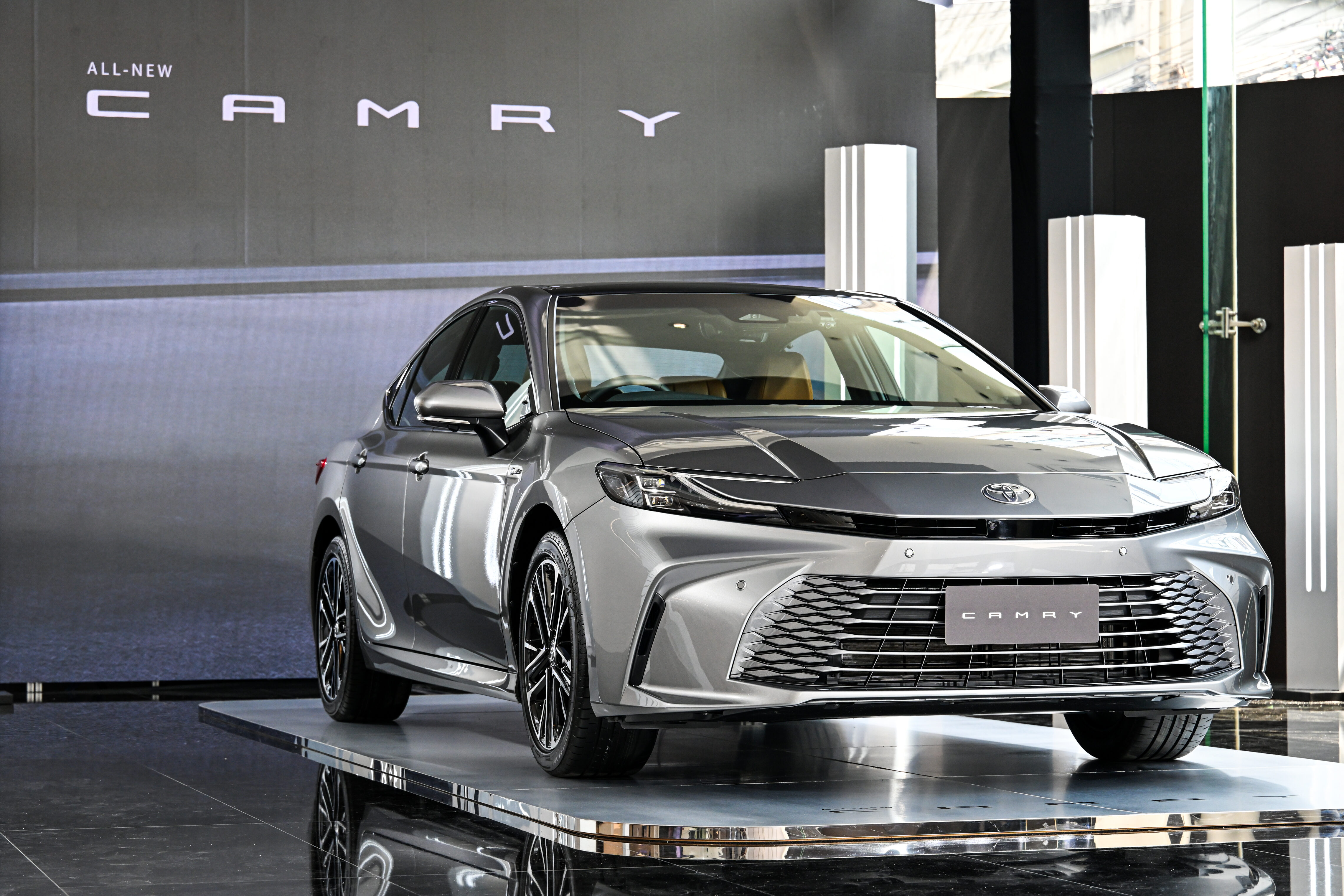 2024 Toyota Camry Premium Luxury Thailand-226_BM - Paul Tan's ...