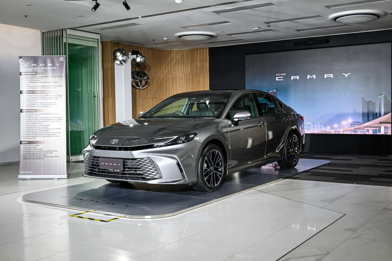 2024 Toyota Camry Premium Luxury Thailand-300 - Paul Tan's Automotive News