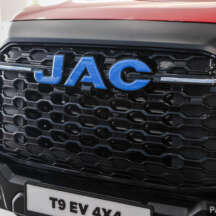 JAC T9 EV pick-up truck previewed in Malaysia - dual motors, 88 kWh ...