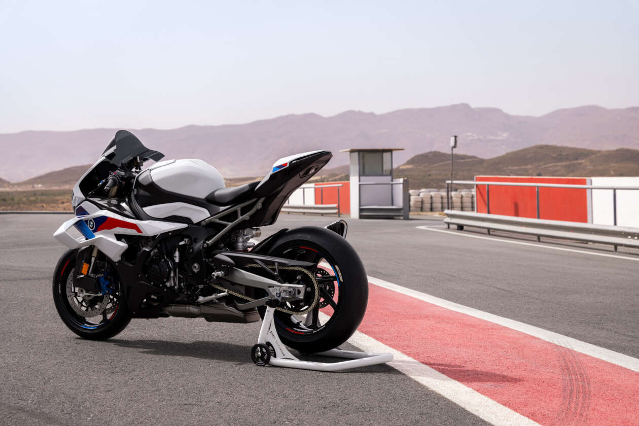 2025 BMW Motorrad S1000RR - 15 - Paul Tan's Automotive News