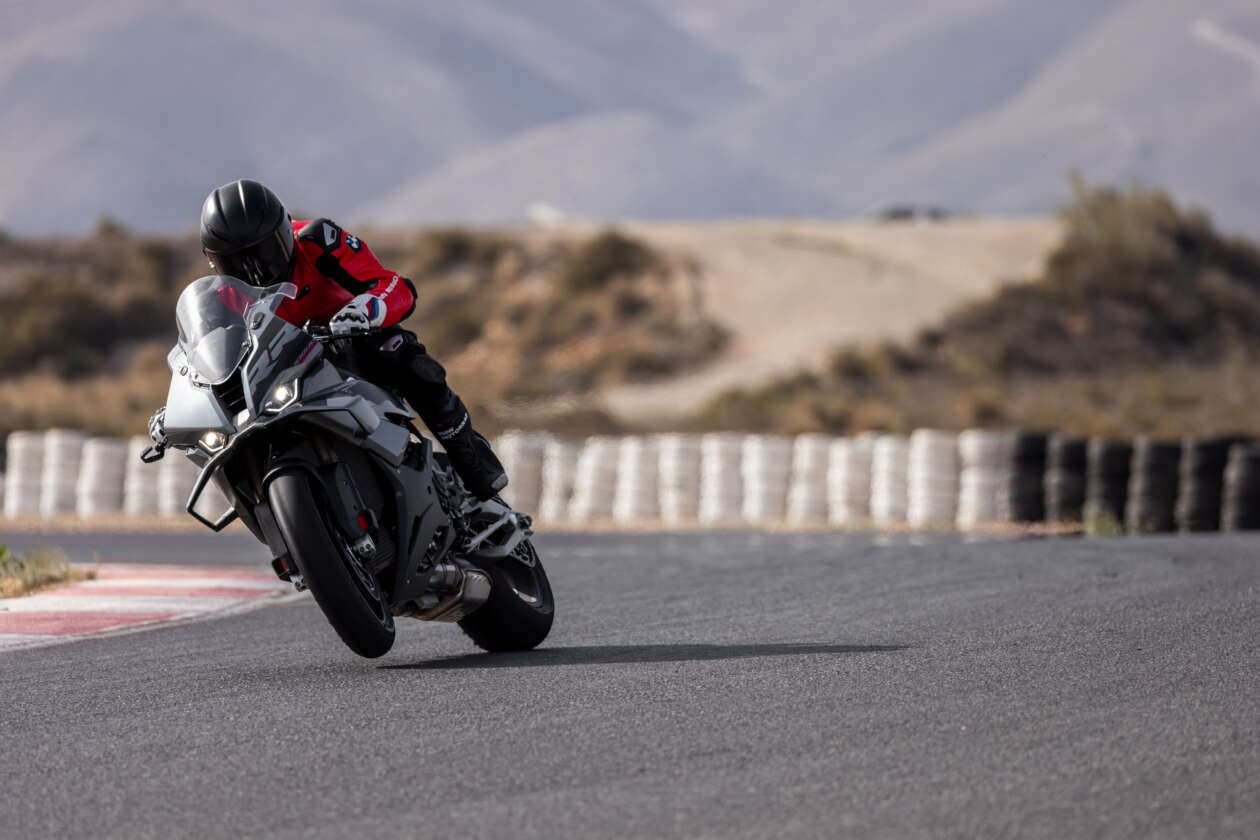 2025 BMW Motorrad S1000RR - 17 - Paul Tan's Automotive News