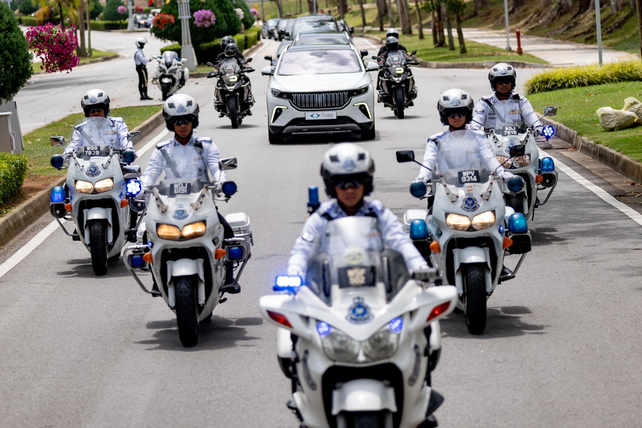 Togg-T10X-EV-SUV-Turkish-President-Erdogan-gift-PM-Anwar-Feb-2025-6 ...