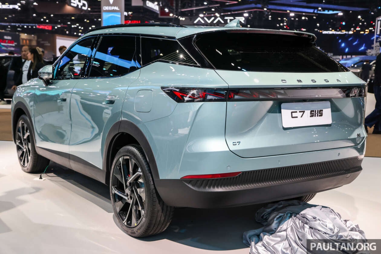 Bangkok 2025: Omoda C7 PHEV makes ASEAN debut with 360 PS; coming to ...