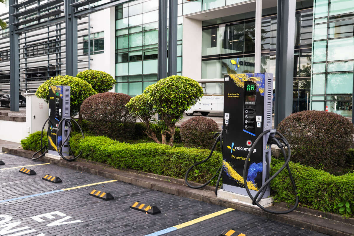 CelcomDigi-JomCharge-chargEV-EVC-Yinson-Greentech-collaboration-EV ...