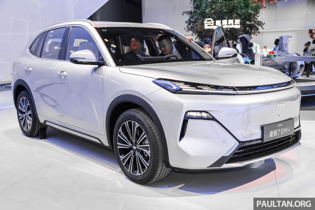 Geely Galaxy Starship 7 EM-i shown at Auto Shanghai 2025 - Proton eMas ...