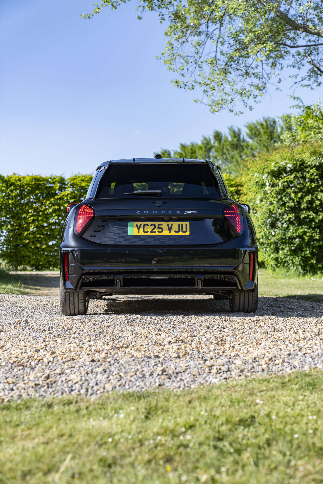 BF_MINI_JCW_Electric_Midnight_Black_II_052025_00041 - Paul Tan's ...
