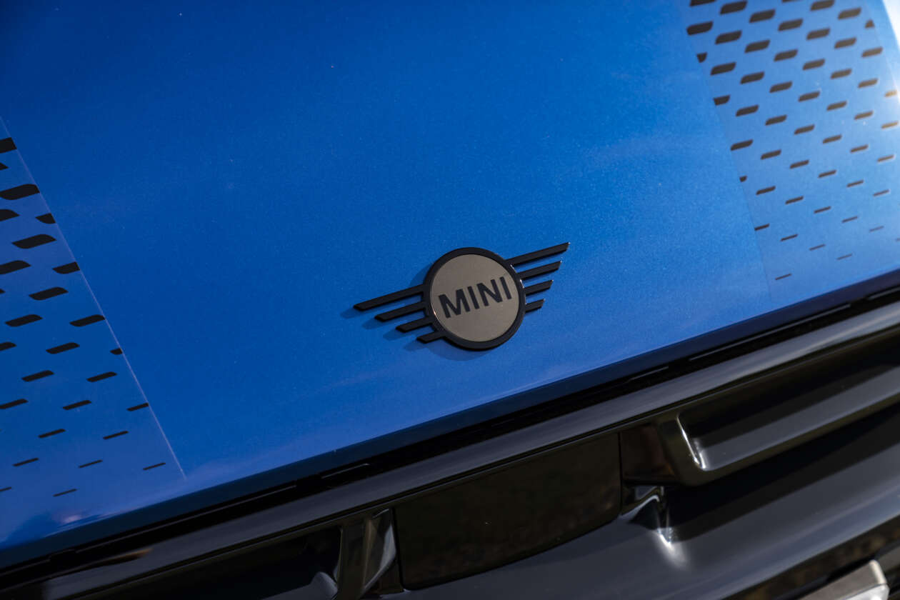 BF_MINI_JCW_Icy_Sunshine_Blue_052025_00042 - Paul Tan's Automotive News