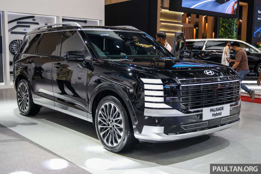 2025 Hyundai Palisade on display at GIIAS – second-gen, seven-seat SUV ...