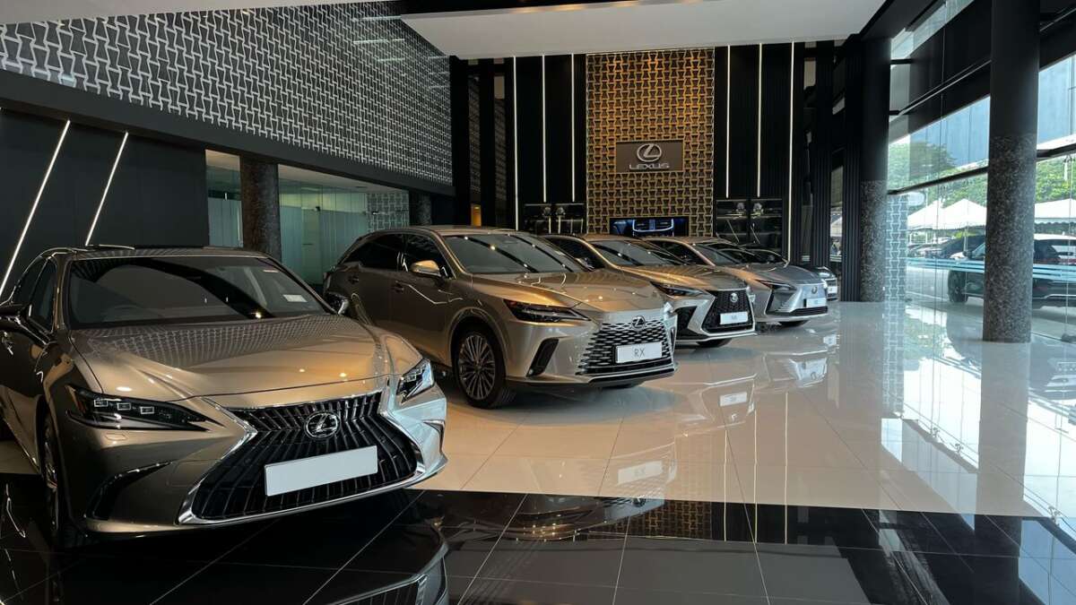 Lexus-subang-jaya-6-BM - Paul Tan's Automotive News