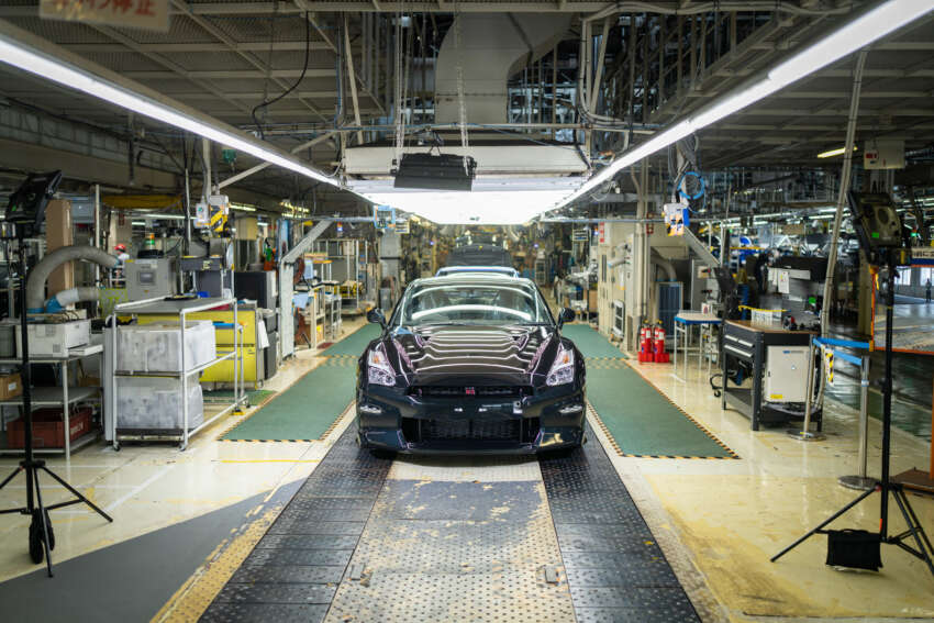 Nissan GT-R R35 final production-5 - Paul Tan's Automotive News