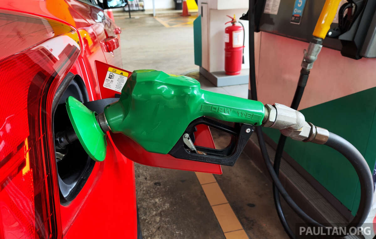 Ron 97 petrol pump-2 - Paul Tan's Automotive News