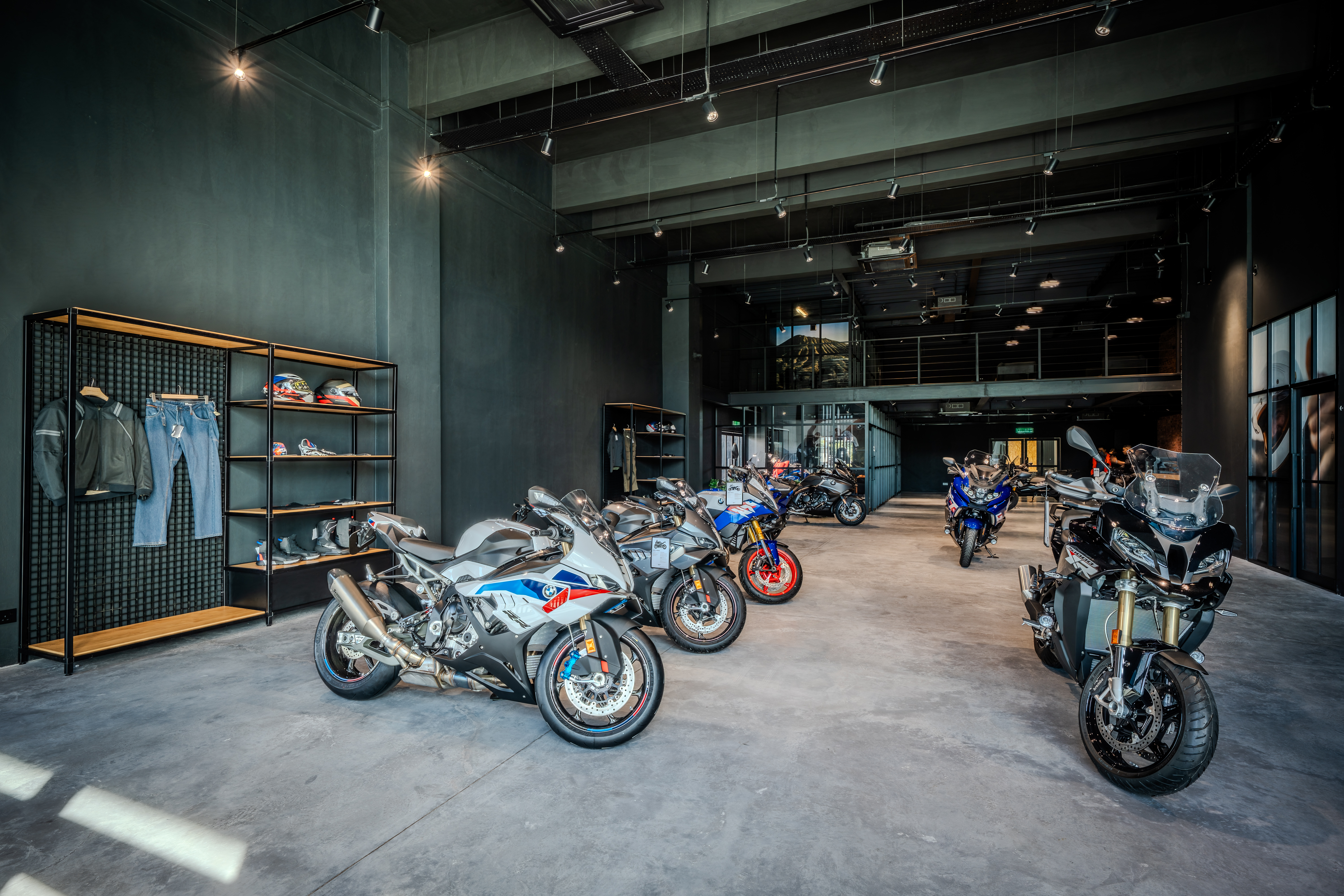 2025 Chear Motorrad BMW Motorrad Retail Brand Experience - 5 - Paul Tan ...
