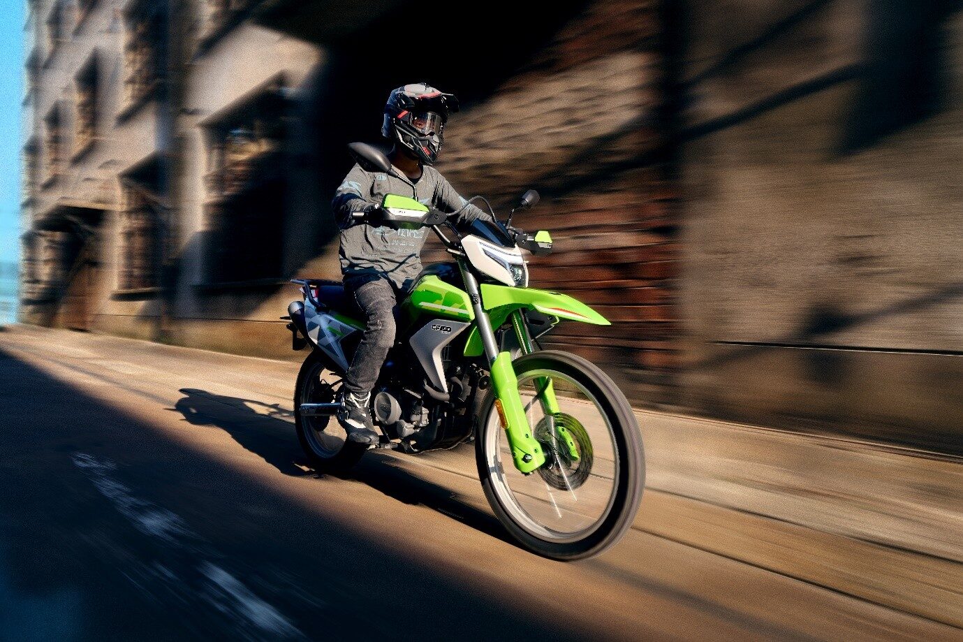CFLite 250 Dual BM - Paul Tan's Automotive News