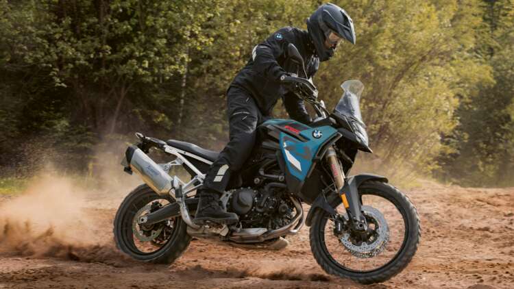 BMW Motorrad reveals 2026 motorcycle colour options - paultan.org