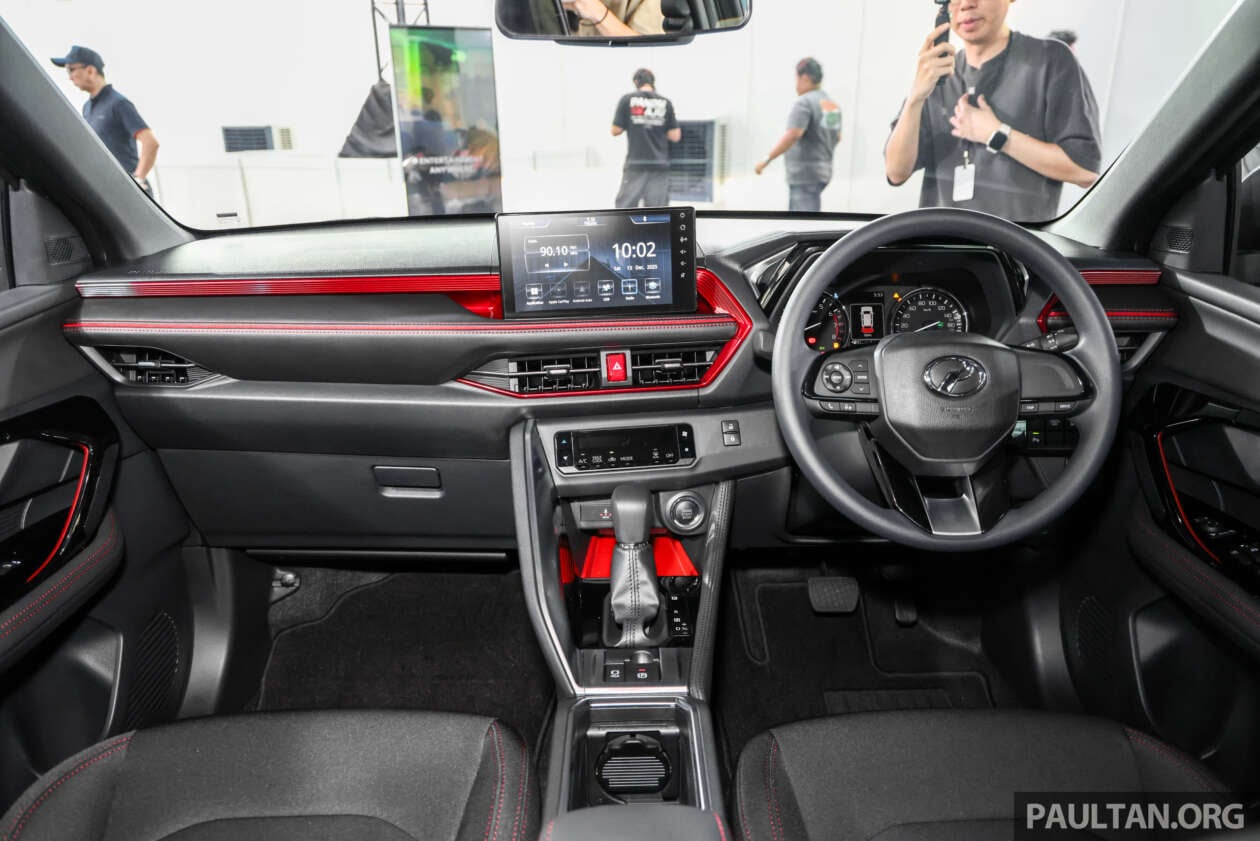 Perodua Traz 2026 dilancar di M’sia — kembar Toyota Yaris Cross, 1.5L ...