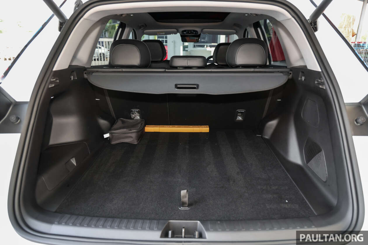 2026-Proton-eMas7-PHEV-Preview-Premium-Plus-Int-109 - Paul Tan's ...