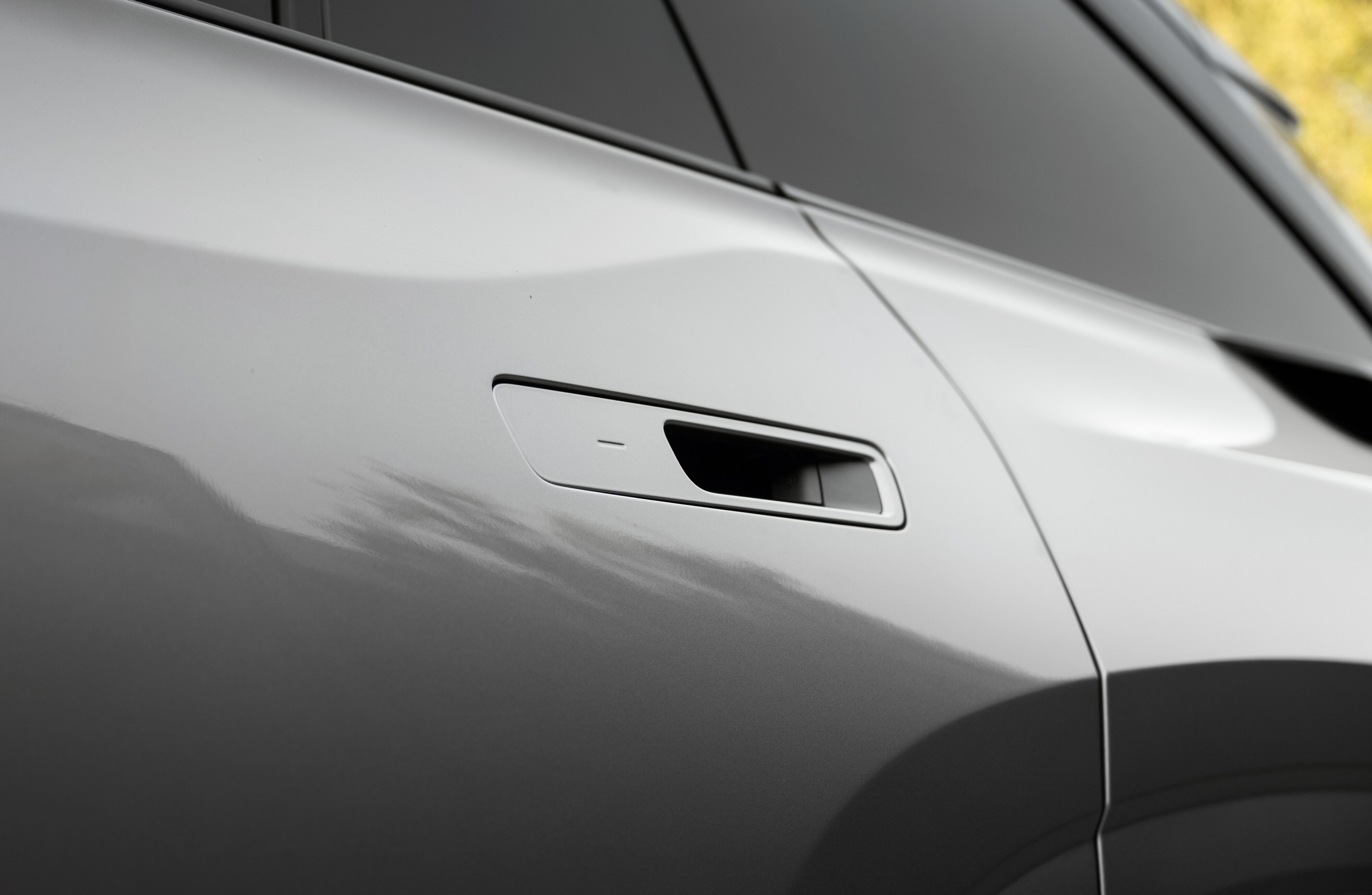 2027_Toyota_Highlander_Limited_Spellbound2Tone_016 - Paul Tan's ...