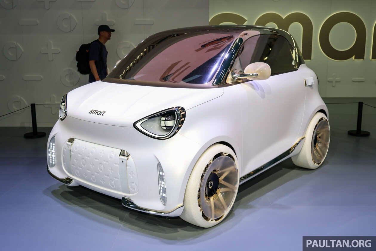 smart Concept #2 makes world debut in Beijing - tiny EV designed by ...
