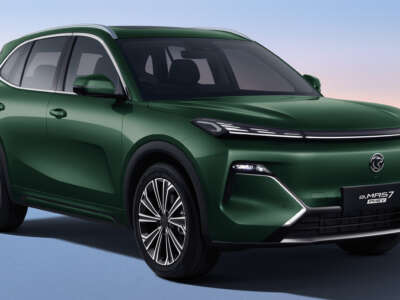 Proton eMas 7 PHEV gets new Emerald Green colour - paultan.org