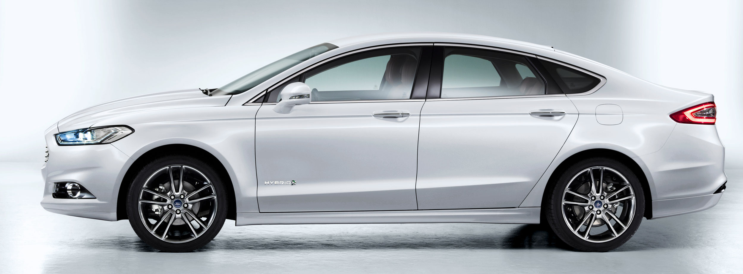 Ford-Mondeo-4-Door-Hybrid-02 - Paul Tan's Automotive News Ford-Mondeo-4-Door-Hybrid-02 - Paul Tan's Automotive News