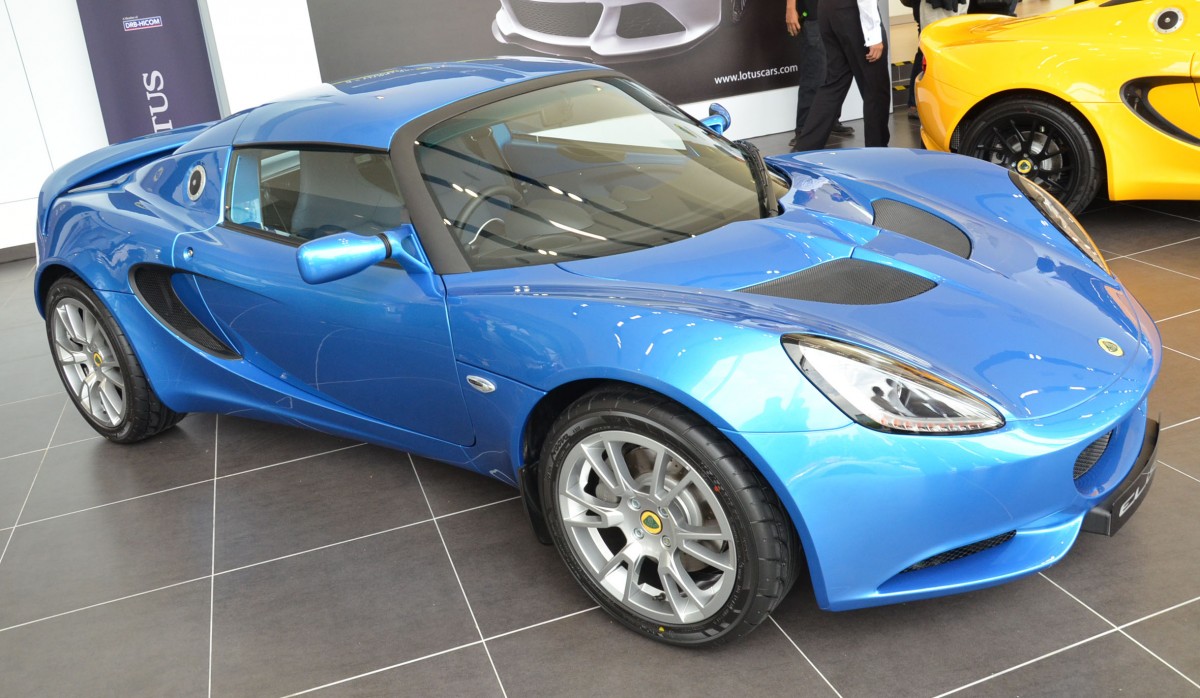 Lotus flagship showroom opens in Petaling Jaya - Exige S and Elise S ...